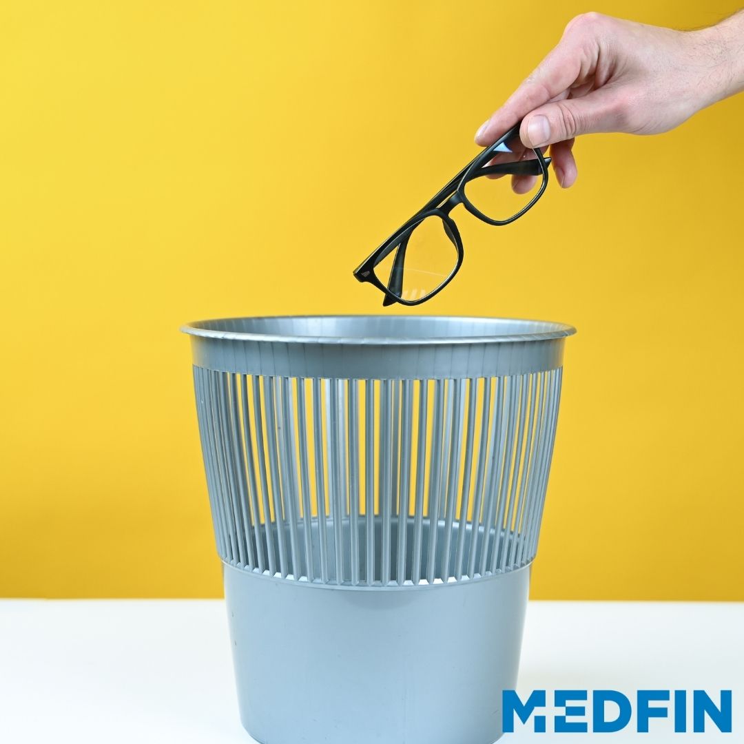 MedfinGet Rid of Contacts & Glasses – Laser Surgery In 20 Minutes! - Medfin